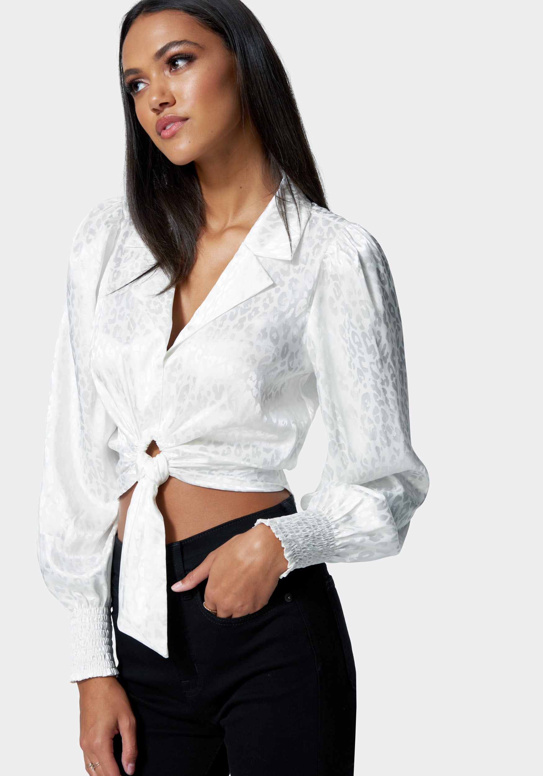 Ring Tie Front Jacquard Top | bebe