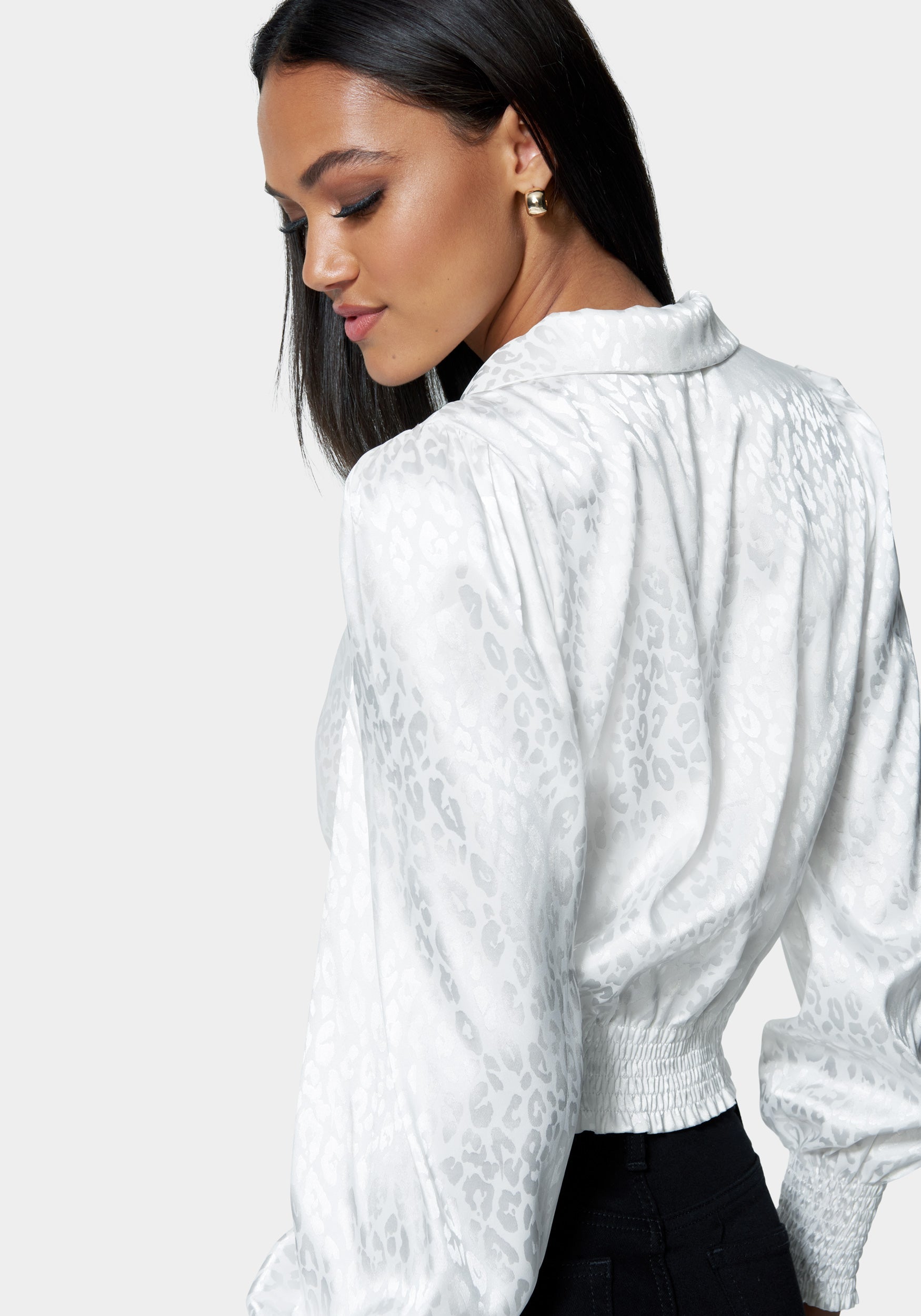 Ring Tie Front Jacquard Top | bebe